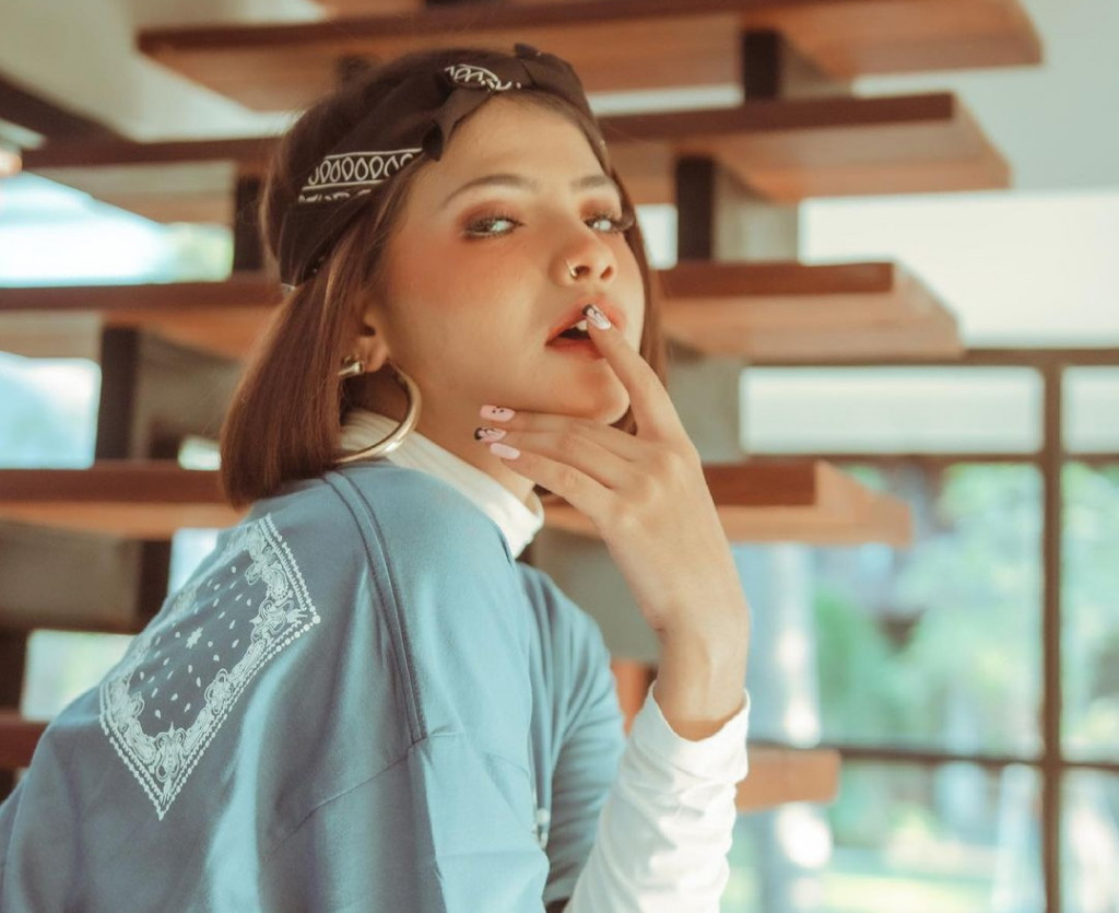 Sara Fajira Jalani Debut Akting lewat Film Hitam Sara Fajira Jalani Debut Akting lewat Film Hitam