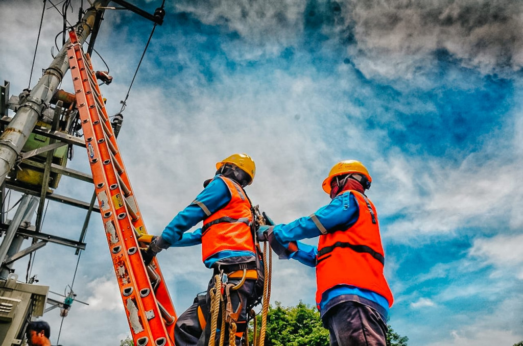 PLN Vaksinasi Covid Lebih dari 230 Ribu Pegawai dan Tenaga Alih Daya