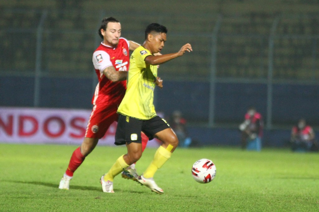 Persib Buka Pintu untuk Marc Klok Persib Buka Pintu untuk Marc Klok