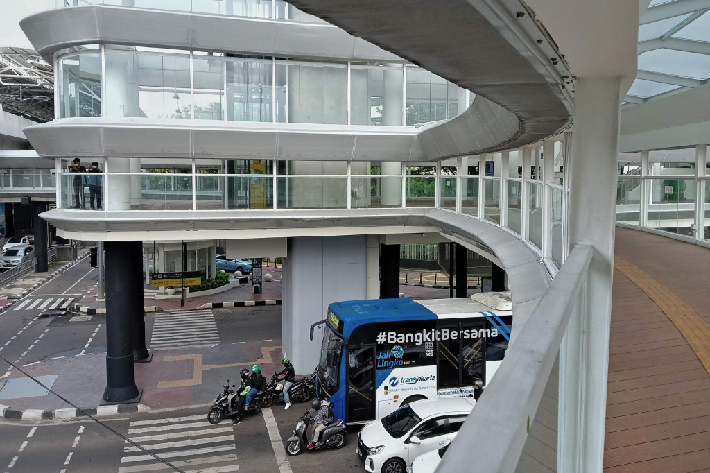 Foto: Melihat Halte Integrasi CSW yang Baru Beroperasi