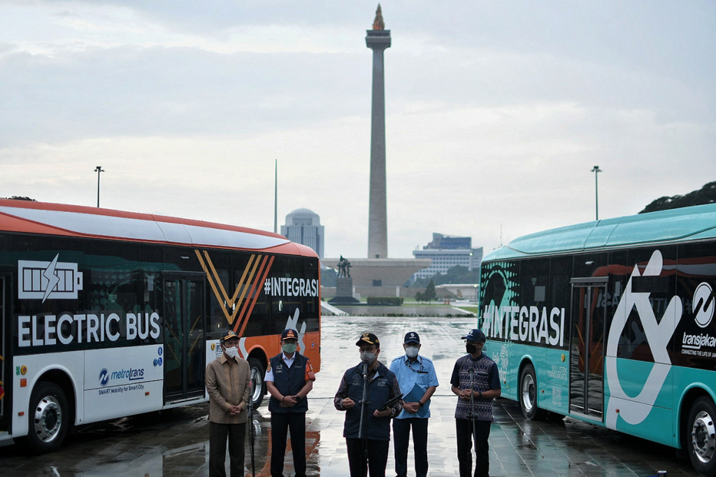 TransJakarta Luncurkan 30 Bus Listrik