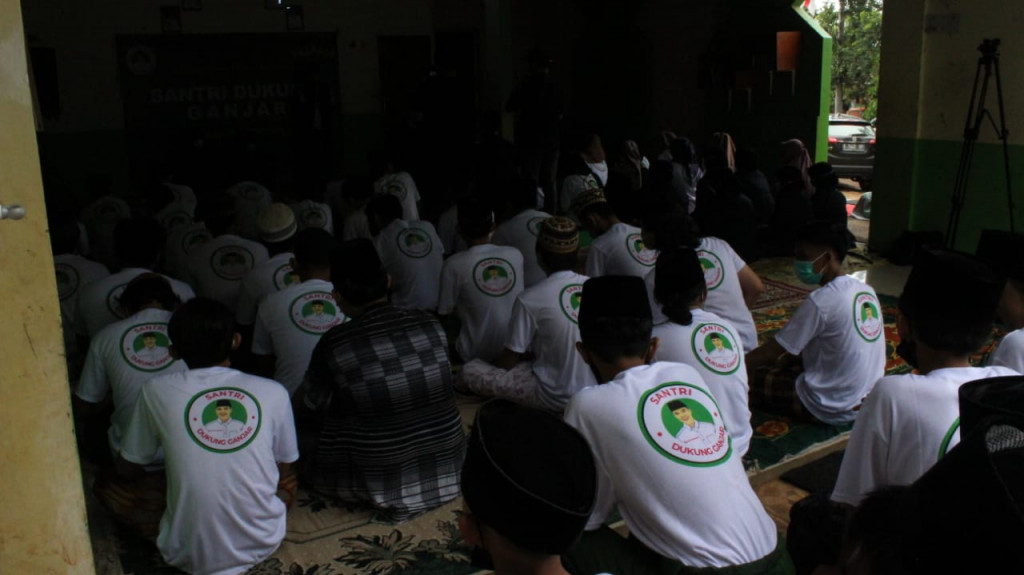 Relawan Santri Dukung Ganjar Lampung Sosialisasi Ke Pesantren