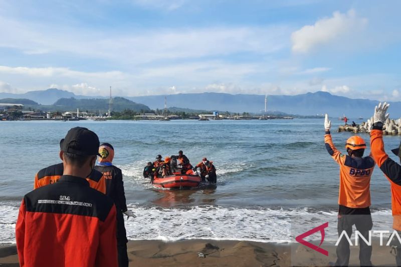 Jasad Wisatawan Tenggelam Ditemukan Di Pantai Citepus Sukabumi