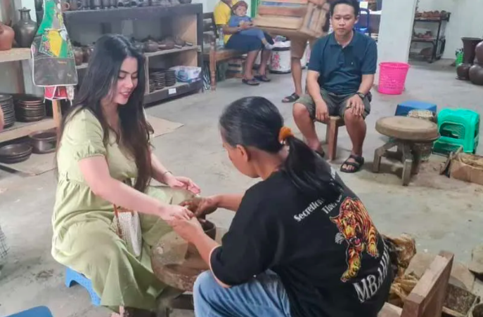 Pengusaha Kecil Manfaatkan Promosi Gratis Lapak Ganjar Pengusaha Kecil Manfaatkan Promosi Gratis Lapak Ganjar