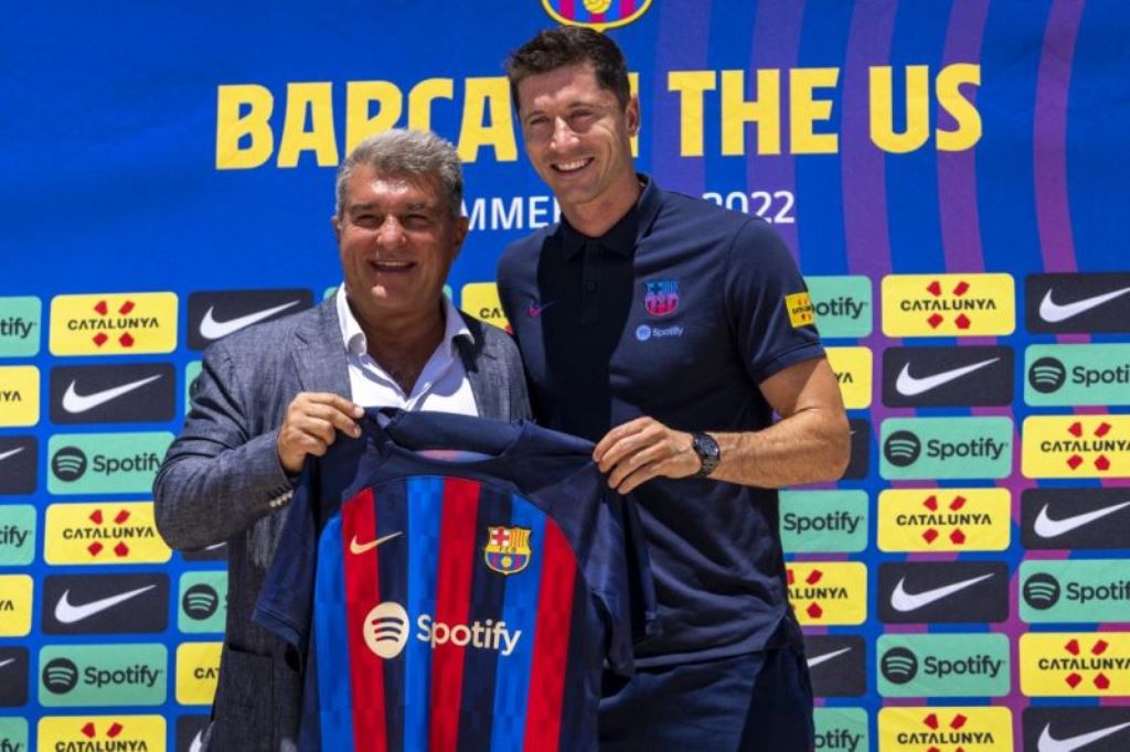 Menanti Aksi Robert Lewandowski di Barcelona