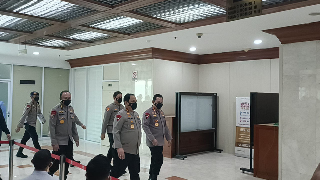 Raker dengan DPR, Kapolri Didampingi Timsus Raker dengan DPR, Kapolri Didampingi Timsus