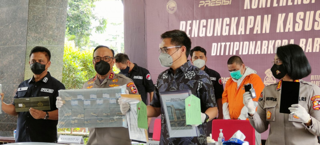 2 Buronan Kasus Narkoba Ditangkap, Aset Senilai Rp50 Miliar Disita