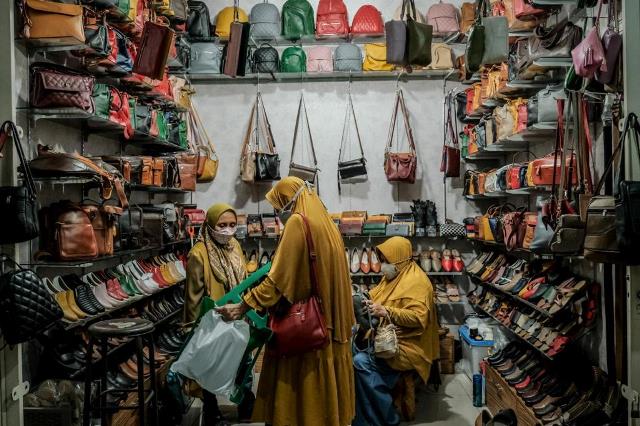 Pasar WhatsApp di Senayan Jadi Ajang UKM Unjuk Gigi Pasar WhatsApp di Senayan Jadi Ajang UKM Unjuk Gigi