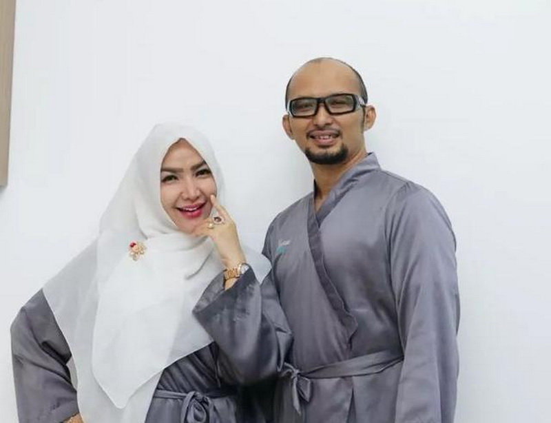 Belum Setahun Menikah, Roro Fitria dan Andre Irawan Resmi Bercerai Belum Setahun Menikah, Roro Fitria dan Andre Irawan Resmi Bercerai