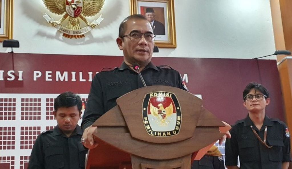 Diduga Langgar Kode Etik Pemilu, Hasyim Asyari Dilaporkan ke DKPP Diduga Langgar Kode Etik Pemilu, Hasyim Asyari Dilaporkan ke DKPP