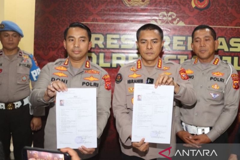 Sopir Sedan Mewah Penabrak Mahasiswi di Cianjur Diminta Menyerahkan Diri Sopir Sedan Mewah Penabrak Mahasiswi di Cianjur Diminta Menyerahkan Diri
