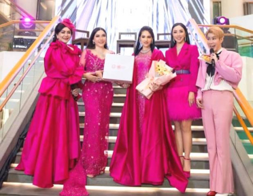 Princess of Bahrain Shaikha Jawaher Kunjungi Vinski Anti-aging Clinic