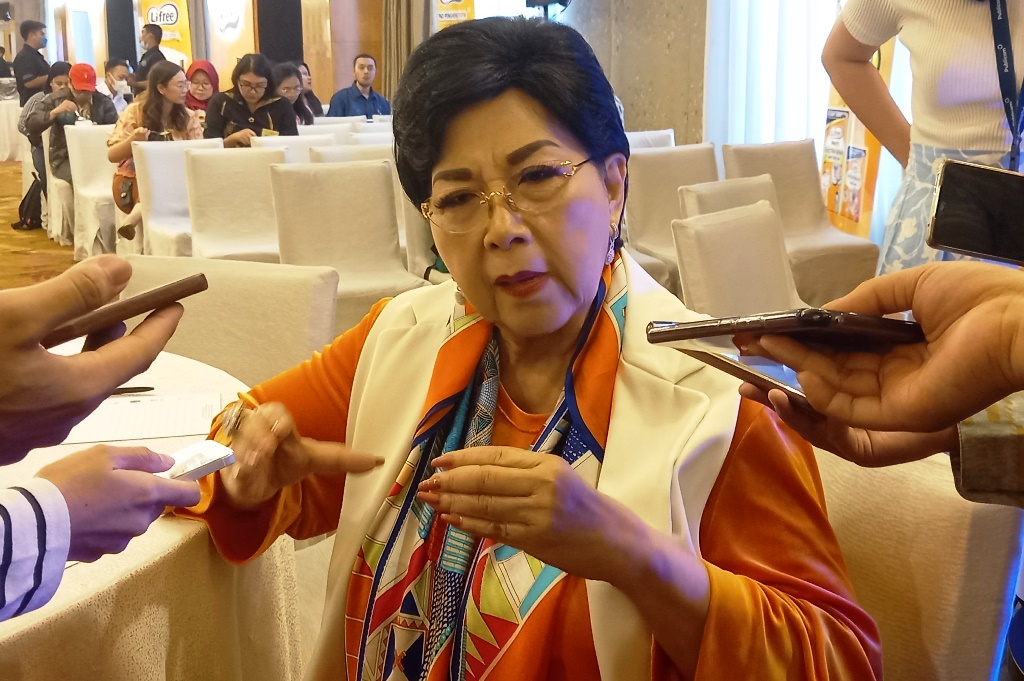 Lansia Tetap Fit, Ini Tips Makan Sehat ala Titiek Puspa, Yuk Intip! Lansia Tetap Fit, Ini Tips Makan Sehat ala Titiek Puspa, Yuk Intip!