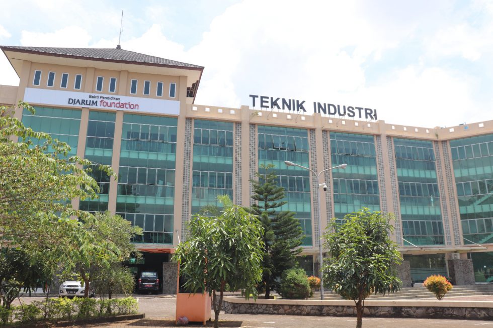 Mau Kuliah di Teknik Industri Undip? Kenali Dulu Sejarah hingga Prospek ...
