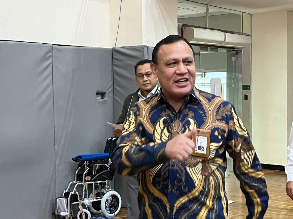 Resmi Berhentikan Sementara Firli Bahuri, Presiden Jokowi Tunjuk Nawawi ... Resmi Berhentikan Sementara Firli Bahuri, Presiden Jokowi Tunjuk Nawawi ...