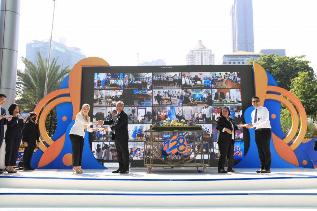 Usung Tema “Kuat & Hebat” di Usia 128 Tahun, Ini 10 Pencapaian Fantastis BRI!