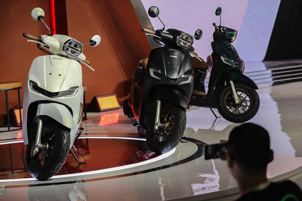 Melihat Tampilan Skutik Premium Fashionable New Honda Stylo 160