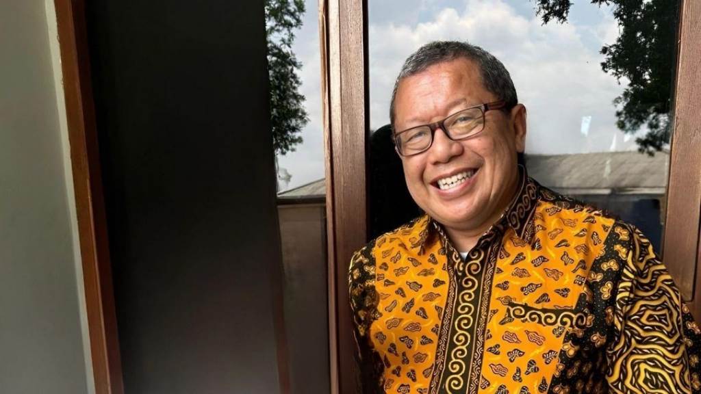 Wakil Rektor Institut Teknologi Tangerang Selatan Onno W Purbo jadi ... Wakil Rektor Institut Teknologi Tangerang Selatan Onno W Purbo jadi ...