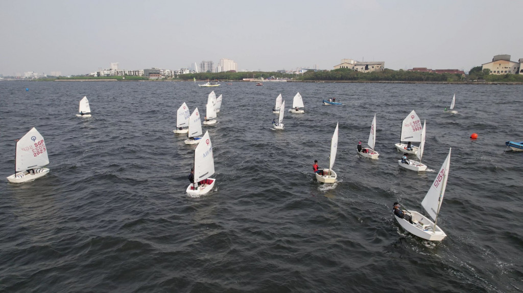 Puluhan Atlet Berkompetisi di Kejurnas dan Indonesia Open Sailing 2024