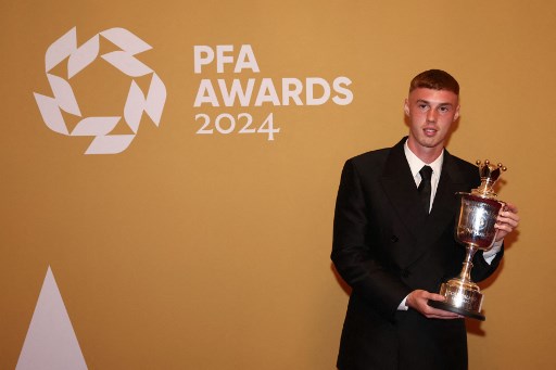 Winger Chelsea Cole Palmer Dinobatkan sebagai Pemain Muda Terbaik 2023/ ... Winger Chelsea Cole Palmer Dinobatkan sebagai Pemain Muda Terbaik 2023/ ...