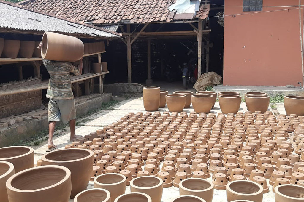 Musim Kemarau, Produksi Keramik Plered Purwakarta Meningkat