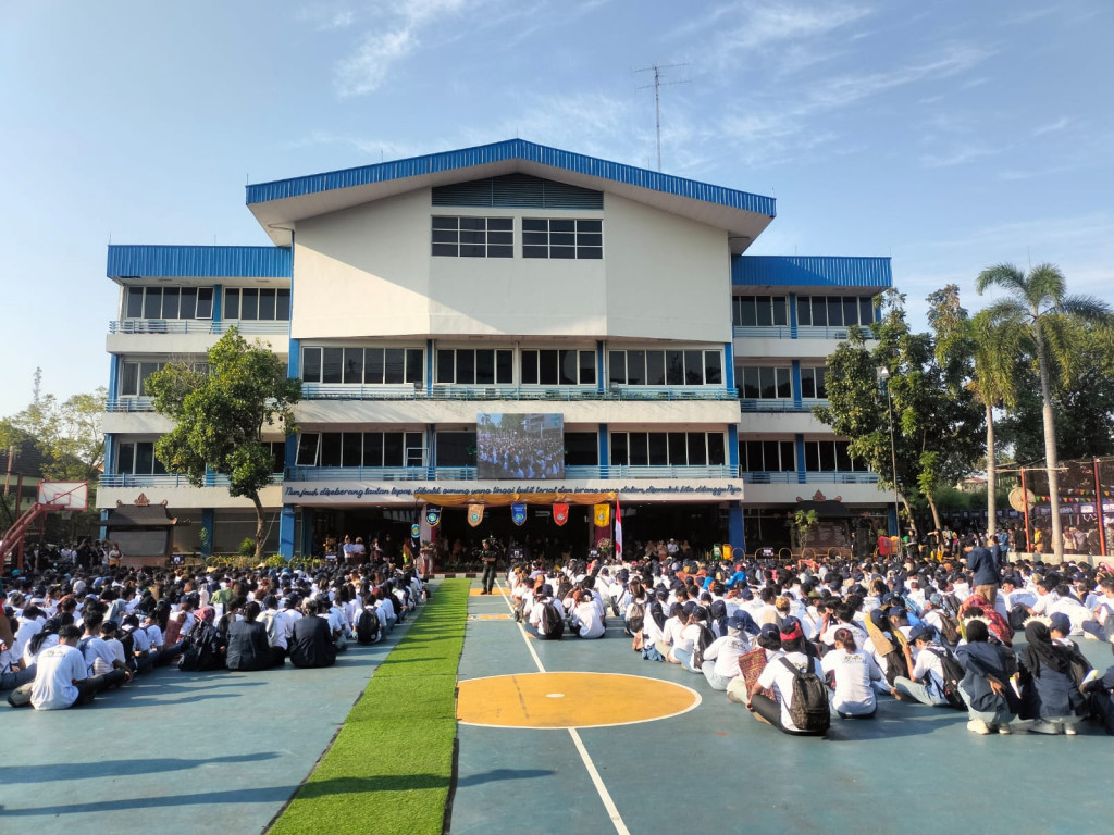 Sambut Ribuan Mahasiswa Baru, UBL Gelar Masa Orientasi Bergaya Gen Z Sambut Ribuan Mahasiswa Baru, UBL Gelar Masa Orientasi Bergaya Gen Z