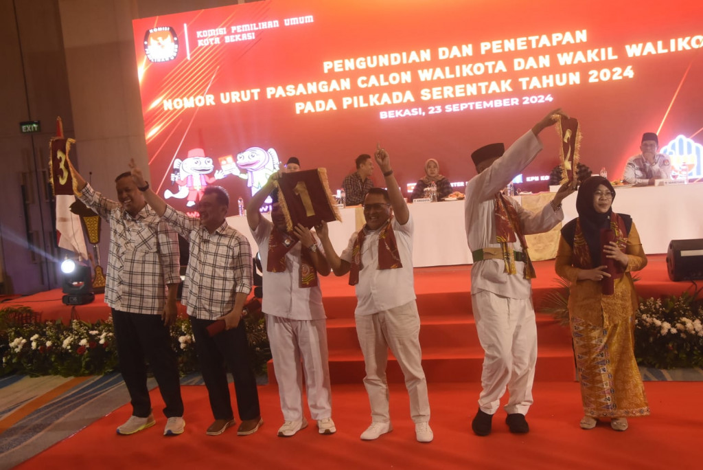 Ini Nomor Urut Paslon Wali Kota dan Wakil Wali Kota Bekasi Ini Nomor Urut Paslon Wali Kota dan Wakil Wali Kota Bekasi