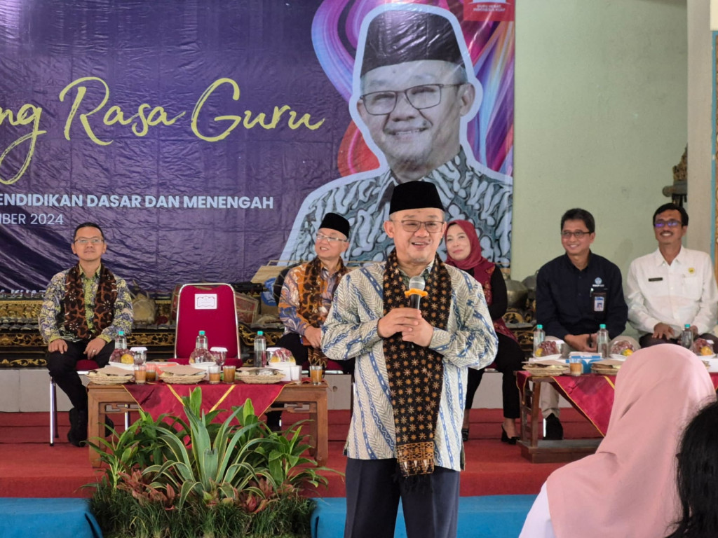Kemendikdasmen Dukung Putusan MK: Pendidikan Agama Wajib di Sekolah Kemendikdasmen Dukung Putusan MK: Pendidikan Agama Wajib di Sekolah