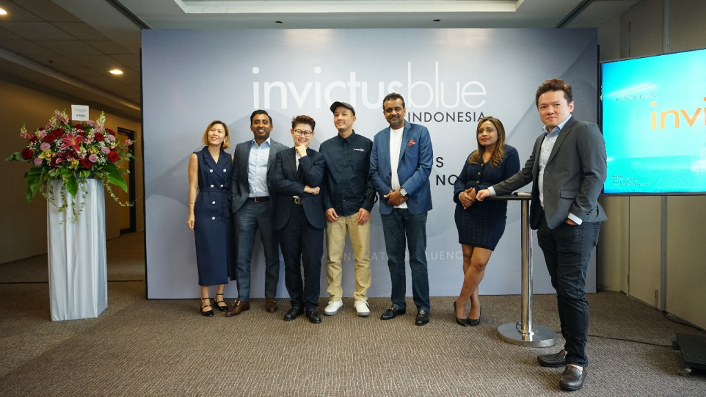 Invictus Blue Resmi Masuk Pasar Indonesia, Siap Pakai AI