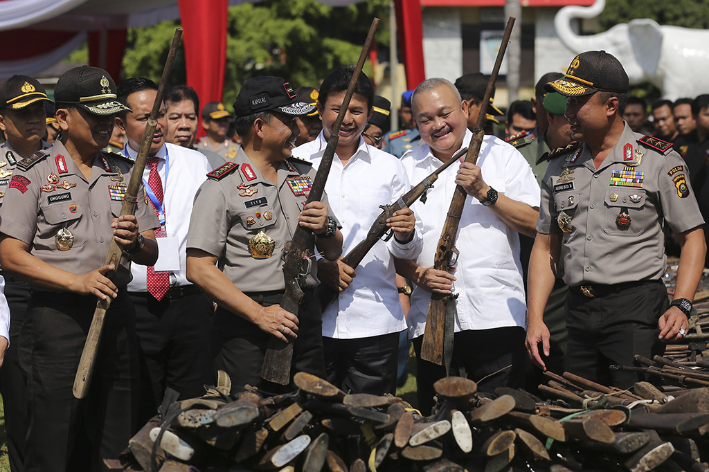 Kapolri Musnahkan 441 Pucuk Senjata Api Rakitan - Medcom.id