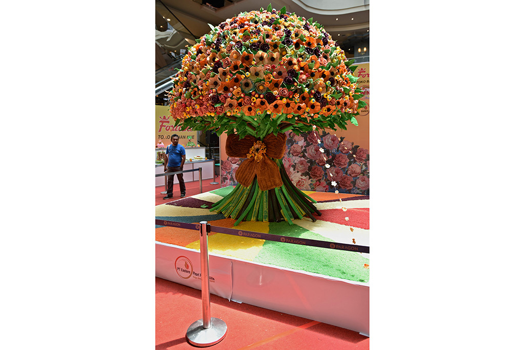 Buket Bunga Raksasa Ini Terbuat dari Roti