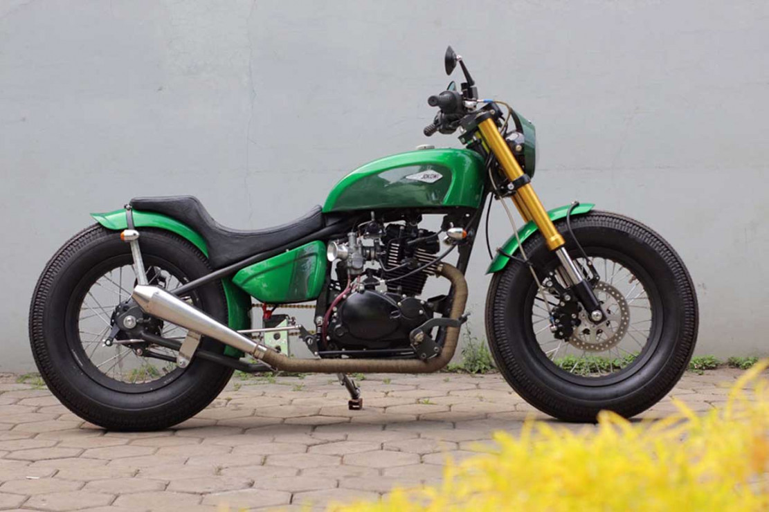 Kawasaki W175 Custom, dari Ciputat Menuju Istana Negara