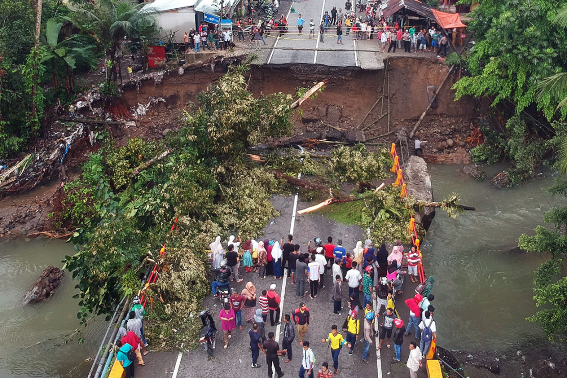 Jembatan Darurat Padang-Bukittinggi Sudah Bisa Dilewati Jembatan Darurat Padang-Bukittinggi Sudah Bisa Dilewati