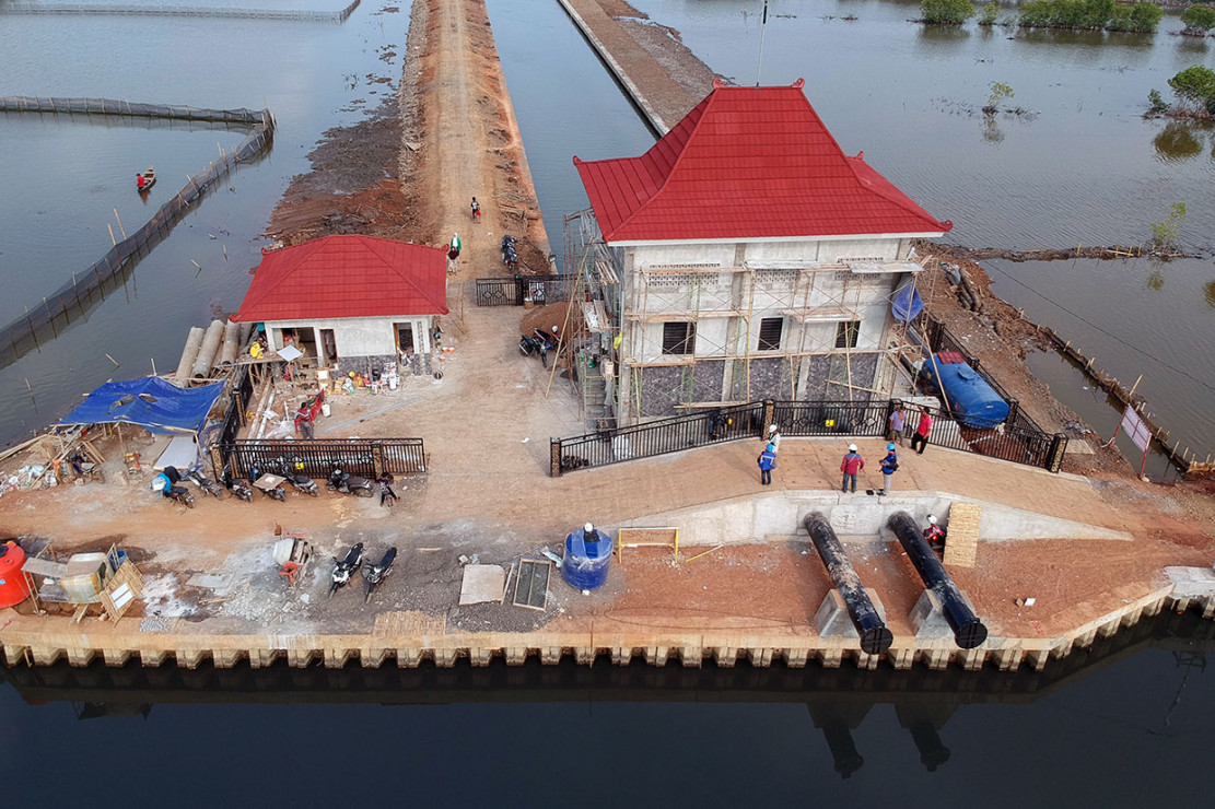 Pembangunan Rumah Pompa Air Pengendali Rob Pekalongan Hampir Rampung