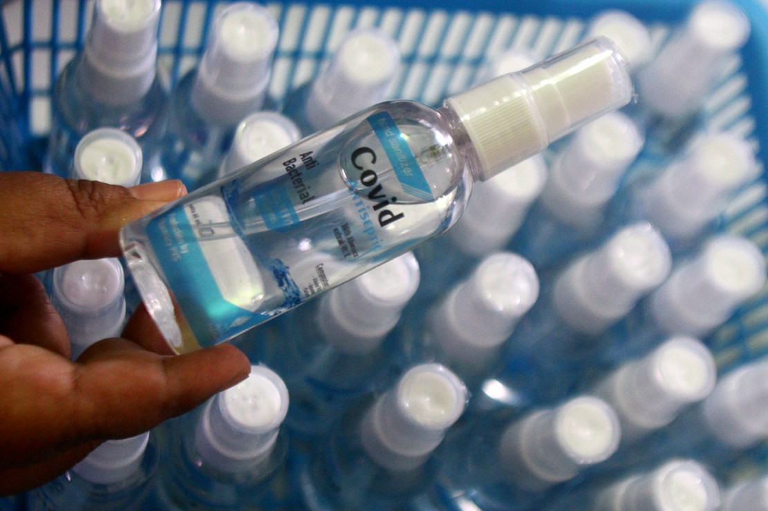 Hand Sanitizer Karya Siswa SMK Malang Laris Manis - Medcom.id