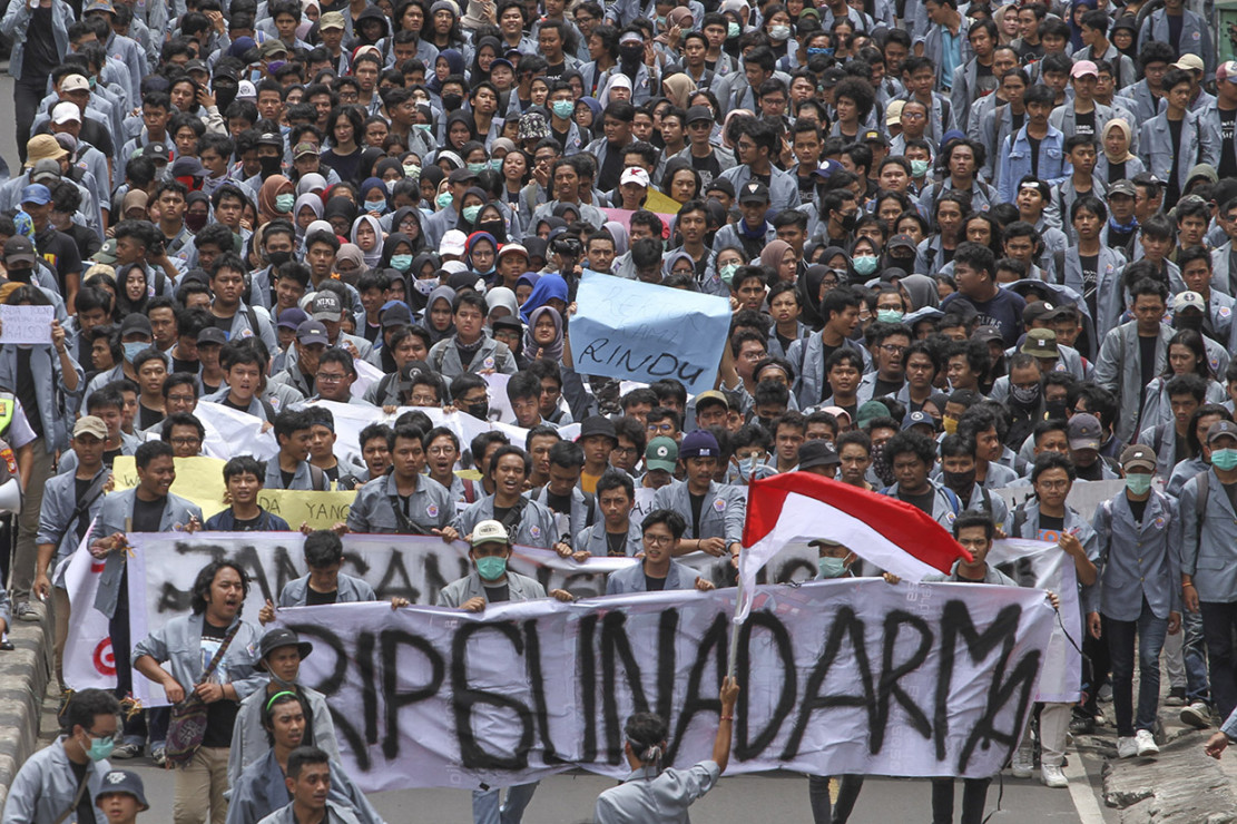 Ribuan Mahasiswa Gunadarma Tuntut Kampus Benahi Sistem Perkuliahan