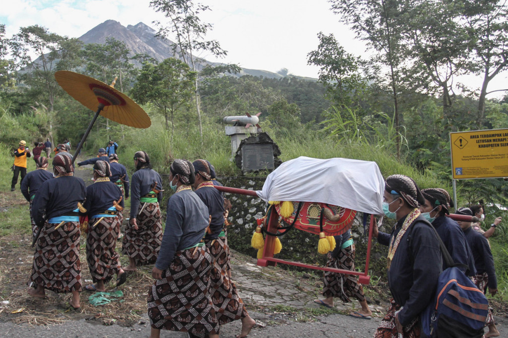 Suasana Prosesi Labuhan Ageng Merapi Ditengah Wabah Korona