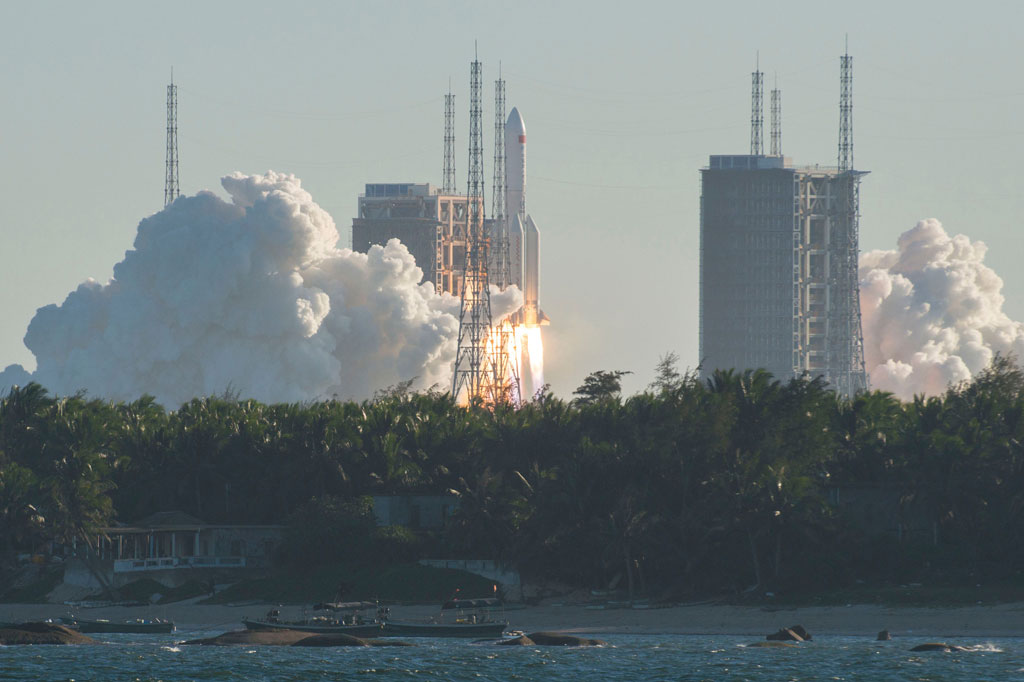 Tiongkok Sukses Luncurkan Roket ke Luar Angkasa
