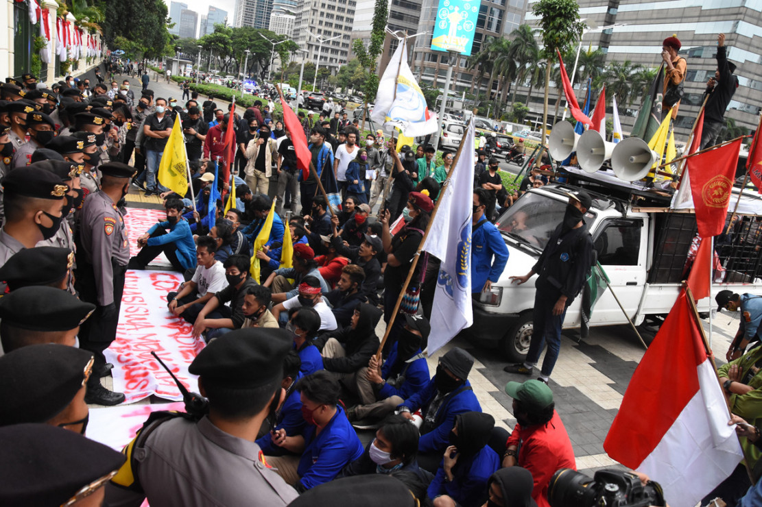 Mahasiswa Demo di Kemendikbud, Tuntut Keringanan UKT - Medcom.id