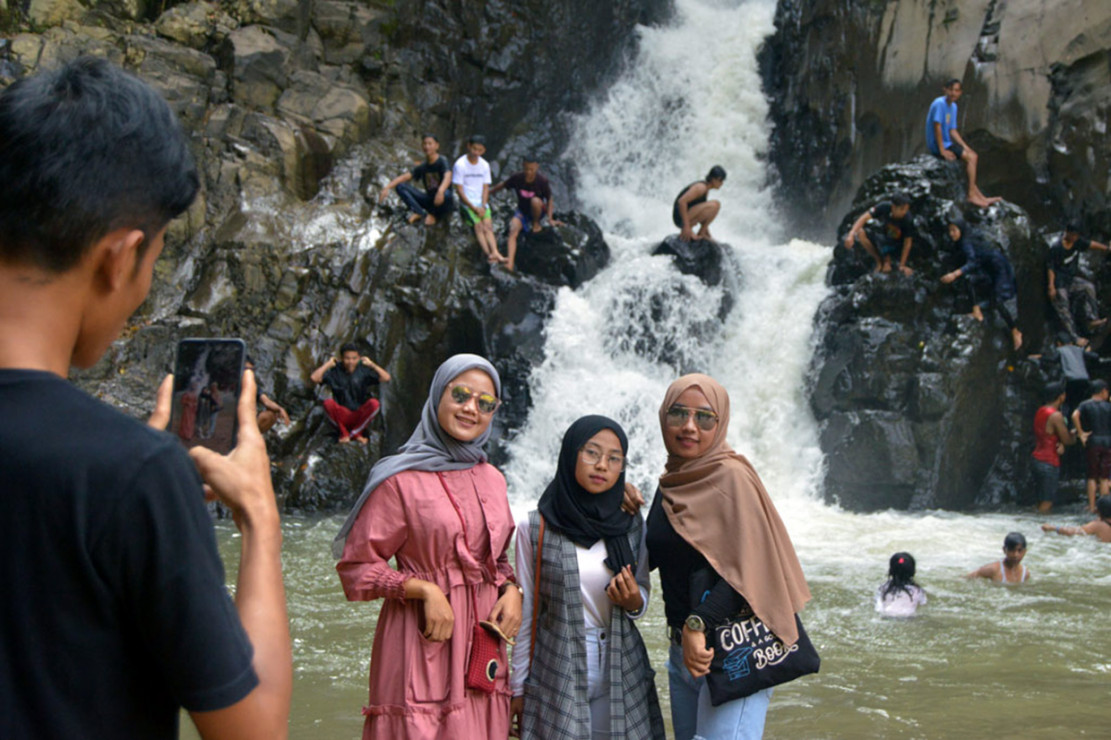 Indahnya Curug Dengdeng Rumpin Bogor