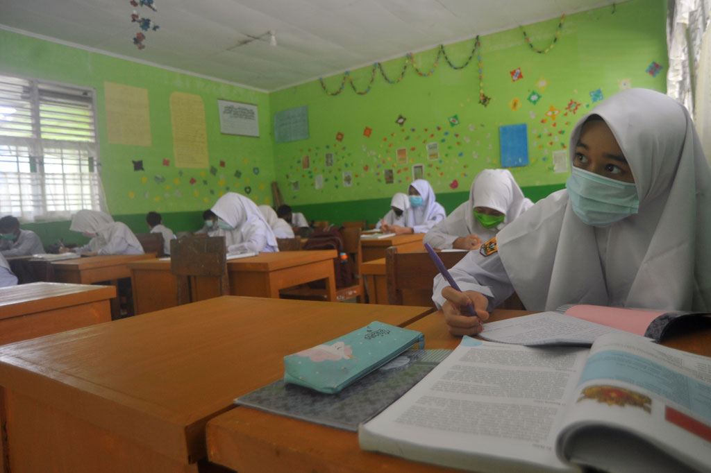 Sekolah di Pariaman Mulai Pembelajaran Tatap Muka - Medcom.id Sekolah di Pariaman Mulai Pembelajaran Tatap Muka - Medcom.id