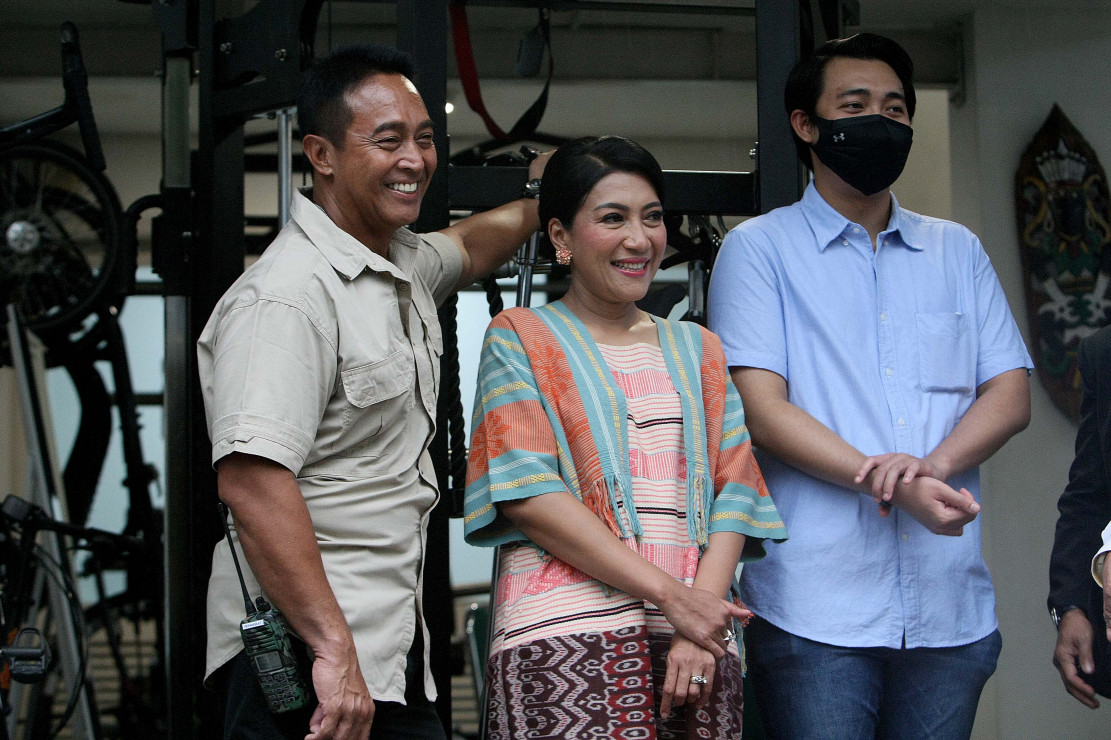 Foto: Komisi I DPR Kunjungi Rumah Jenderal Andika Perkasa