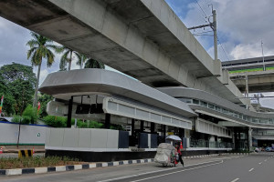 Foto: Melihat Halte Integrasi CSW yang Baru Beroperasi