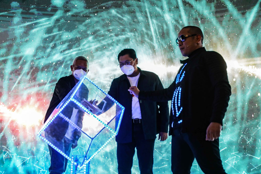 Foto: Bank Mandiri Digitalkan 241 Cabang Seluruh Indonesia