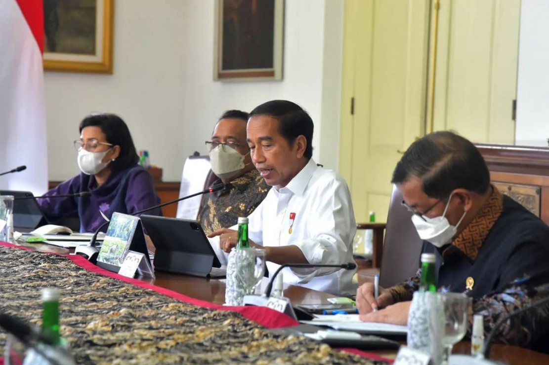 Jokowi Minta Seluruh Proyek Strategis Nasional Rampung Sebelum 2024 Jokowi Minta Seluruh Proyek Strategis Nasional Rampung Sebelum 2024
