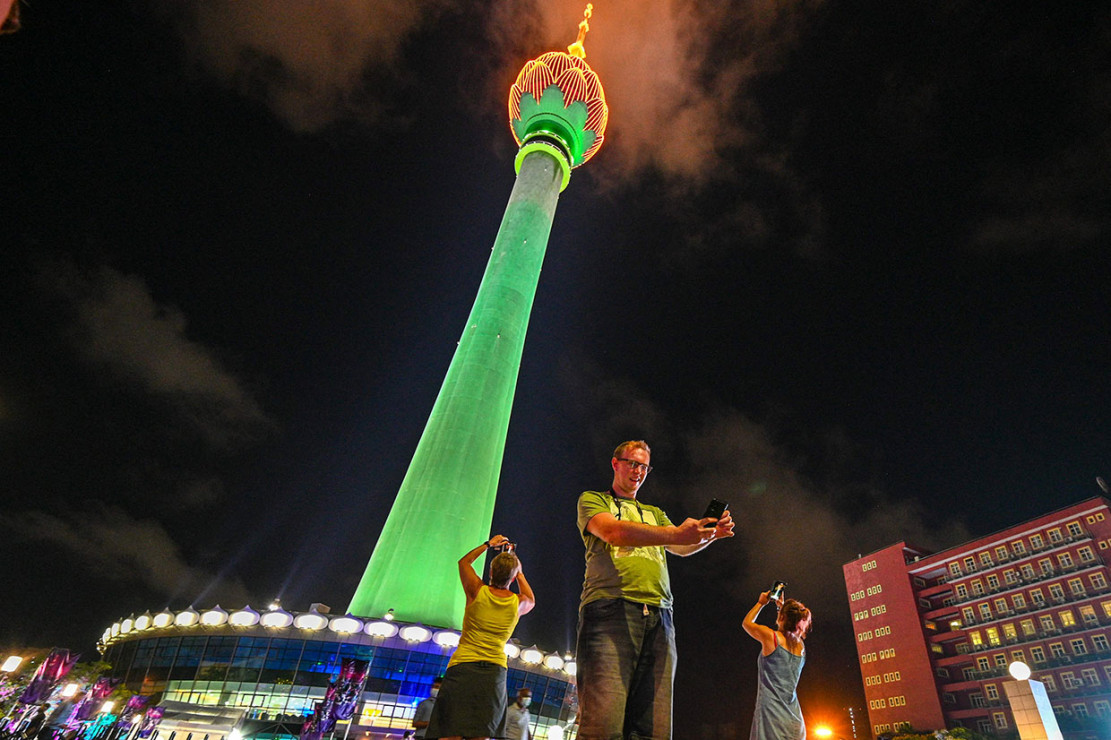 Potret Keindahan Menara Teratai Sri Lanka, Tertinggi di Asia Selatan