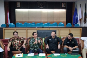 Saat Teman Seperjuangan Jokowi Tunjukkan Ijazah dan Aktivitas Saat Mahasisw