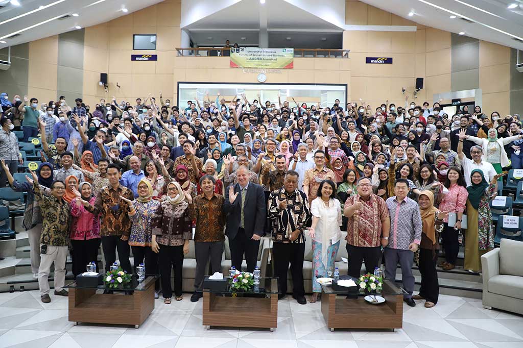Foto: FEB UI Raih Akreditasi Internasional AACSB - Medcom.id