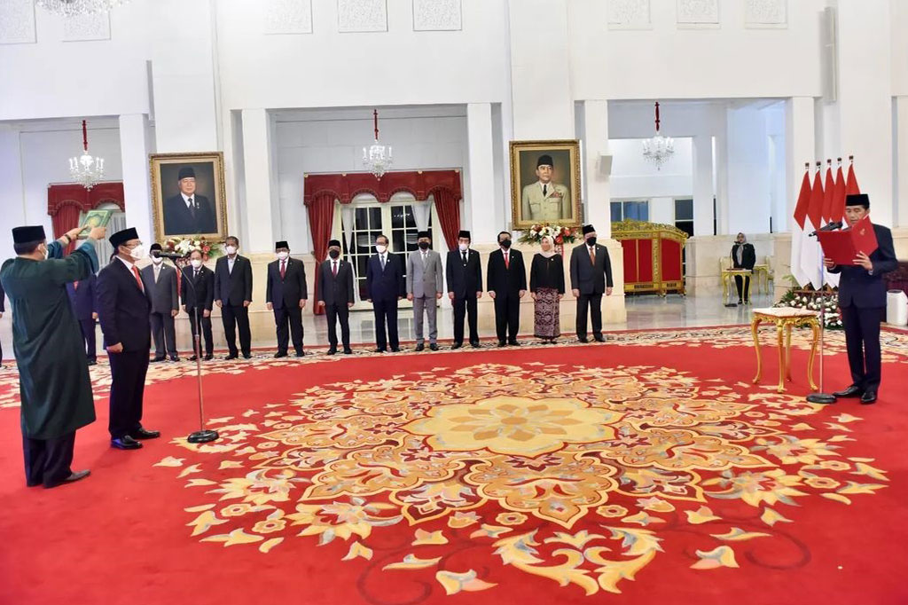 Jokowi Saksikan Pengucapan Sumpah dan Lantik Pejabat Negara Jokowi Saksikan Pengucapan Sumpah dan Lantik Pejabat Negara