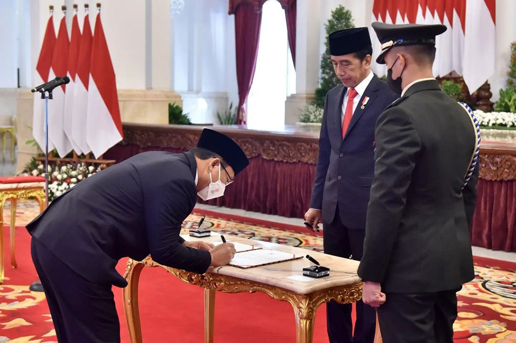 Jokowi Saksikan Pengucapan Sumpah dan Lantik Pejabat Negara Jokowi Saksikan Pengucapan Sumpah dan Lantik Pejabat Negara